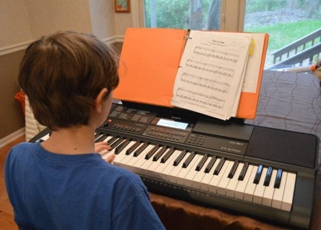 The Best Keyboard Piano For Kids (Features To Look For)