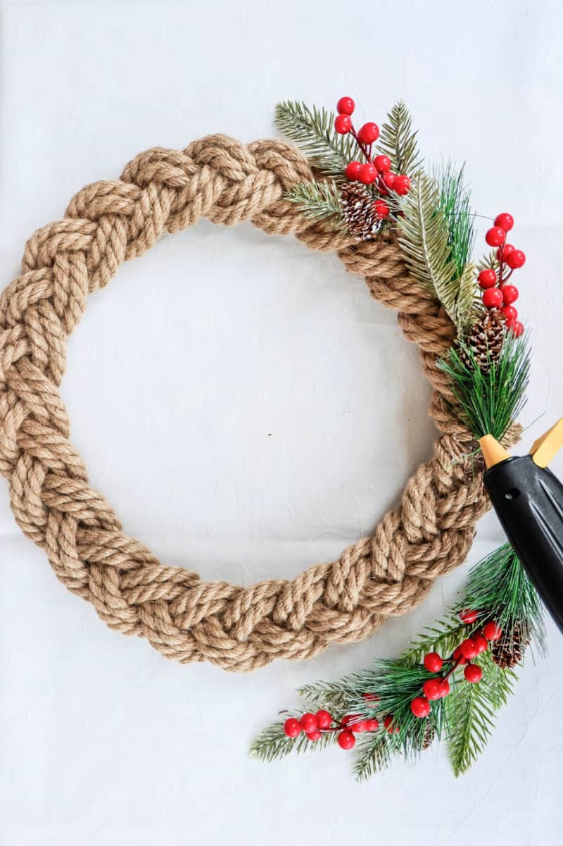 Rope Wreath Tutorial- Easy To Customize For Holidays