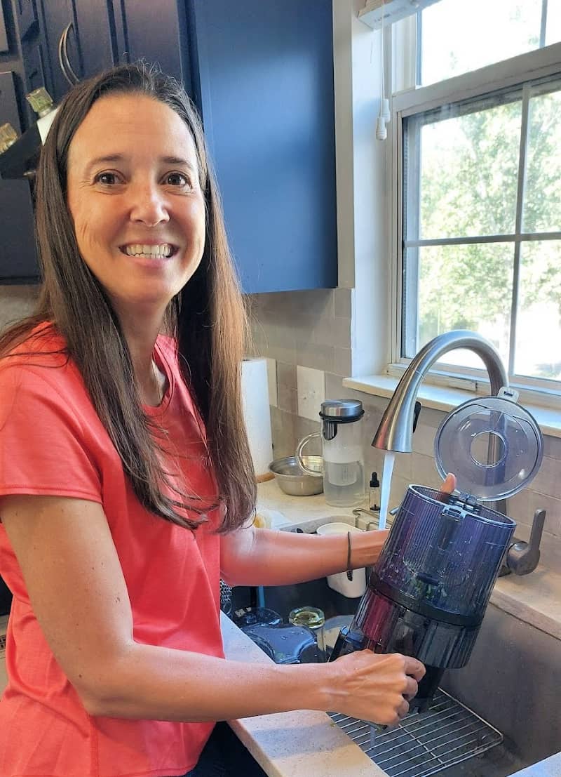 Hurom Juicer Review: Experience Benefits Of Cold Press Juice
